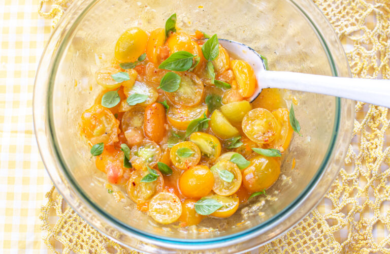 No-Cook Heirloom Yellow Tomato Sauce with Pasta - A Zest for Life