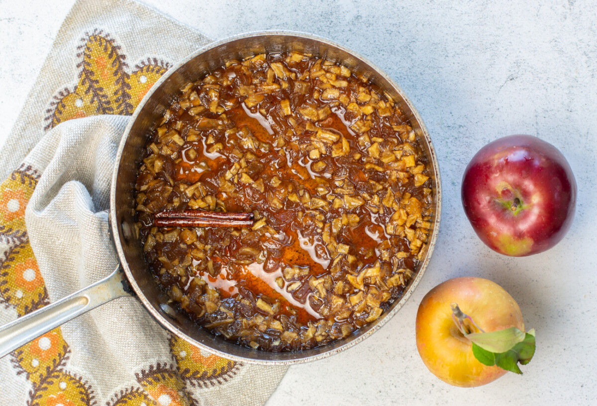 Karen's Chunky Apple Maple Jelly - A Zest for Life