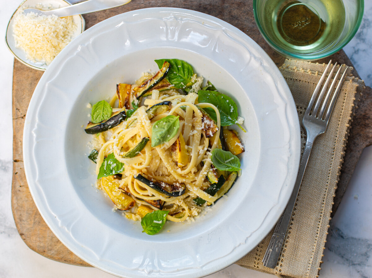 Karen's Spaghetti alla Nerano: Zucchini & Pasta Lightened-Up - A Zest ...