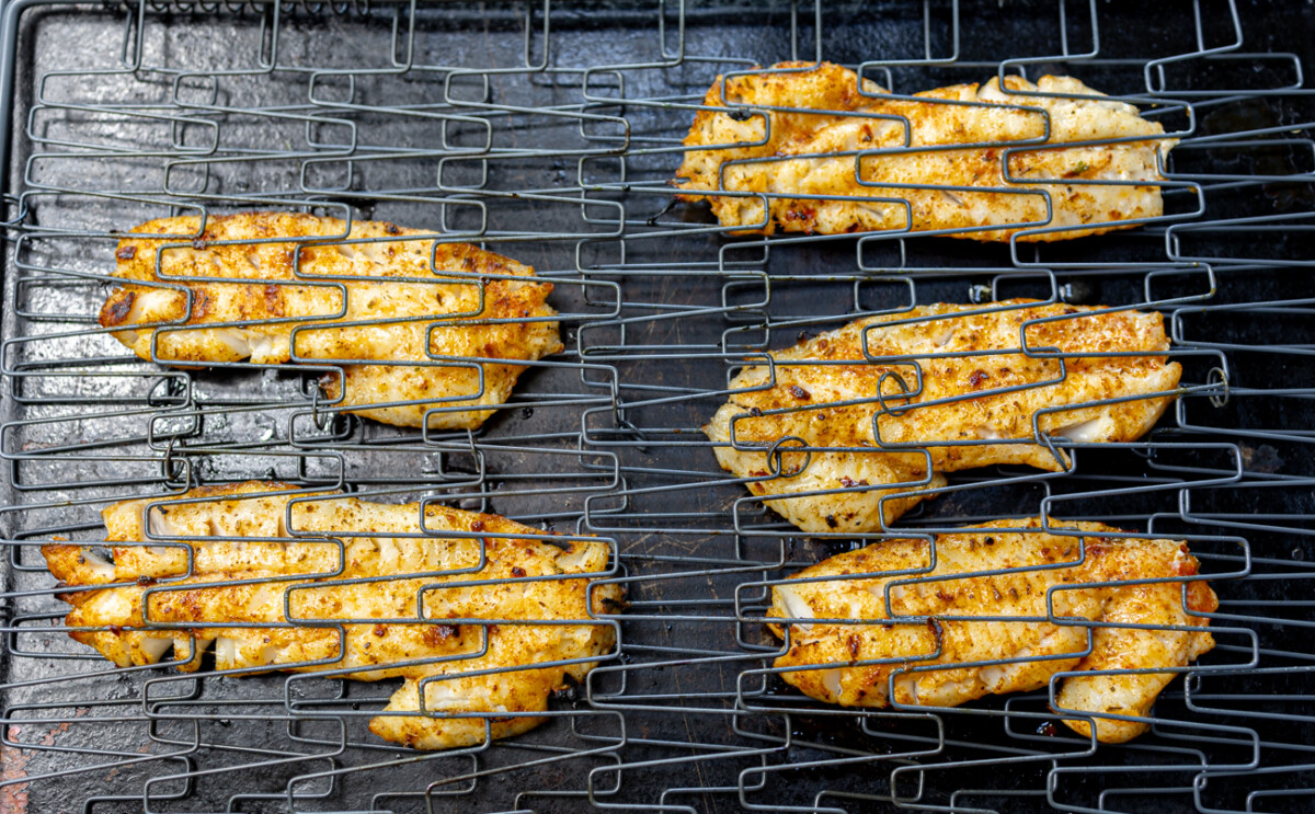 Spiced Herbal Grilled Redfish with Roasted Red Pepper Coulis - A Zest ...